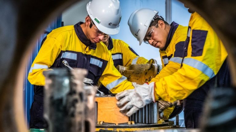 Mantenimiento Predictivo en Maquinaria Pesada: Importancia 2024- FRC MAQUINARIAS